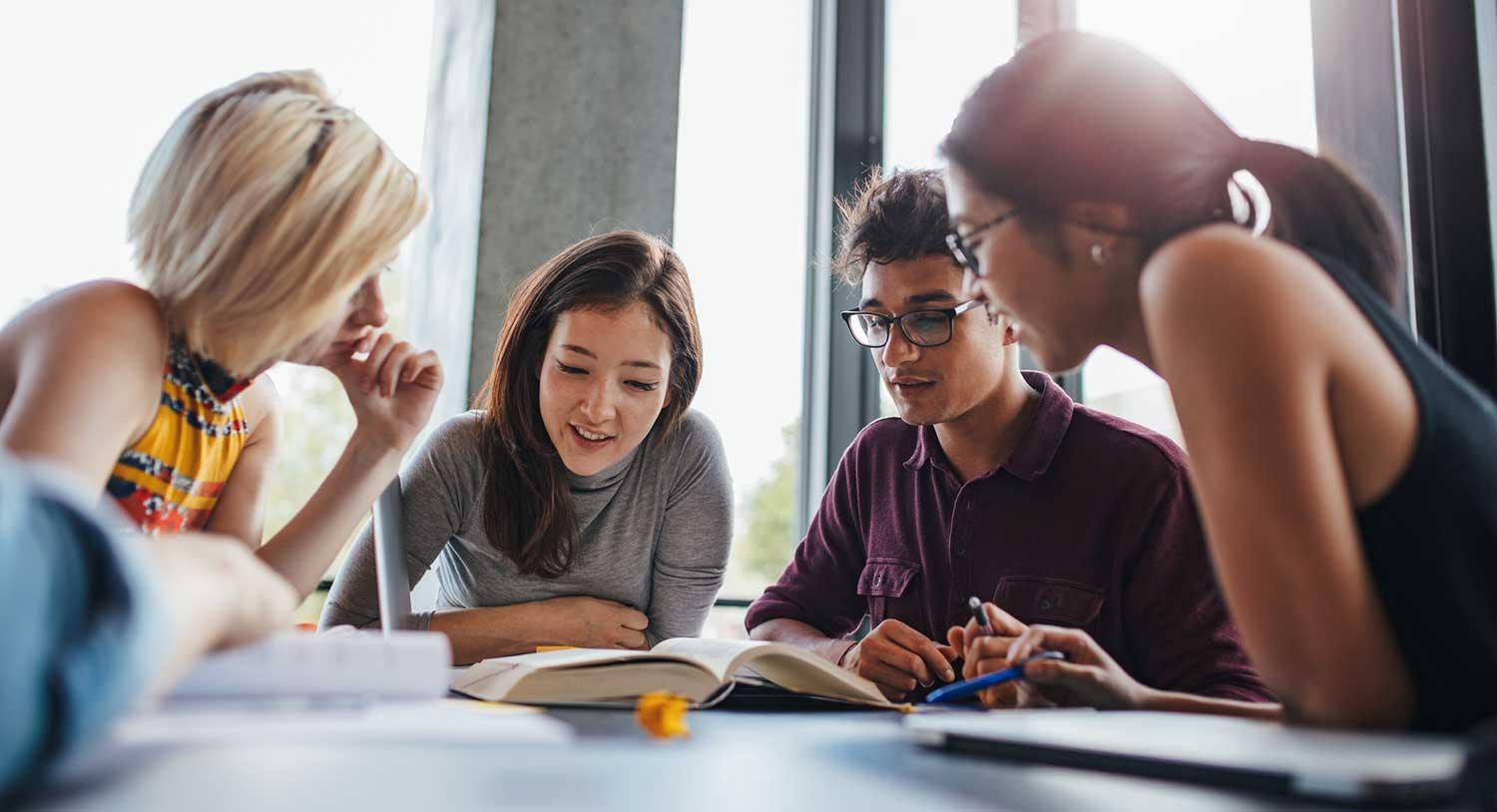 BUT1 Techniques de commercialisation | École universitaire Paris-Saclay