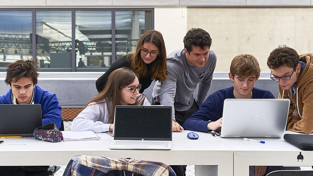 Systèmes automatisés, réseaux et informatique industrielle | École ...